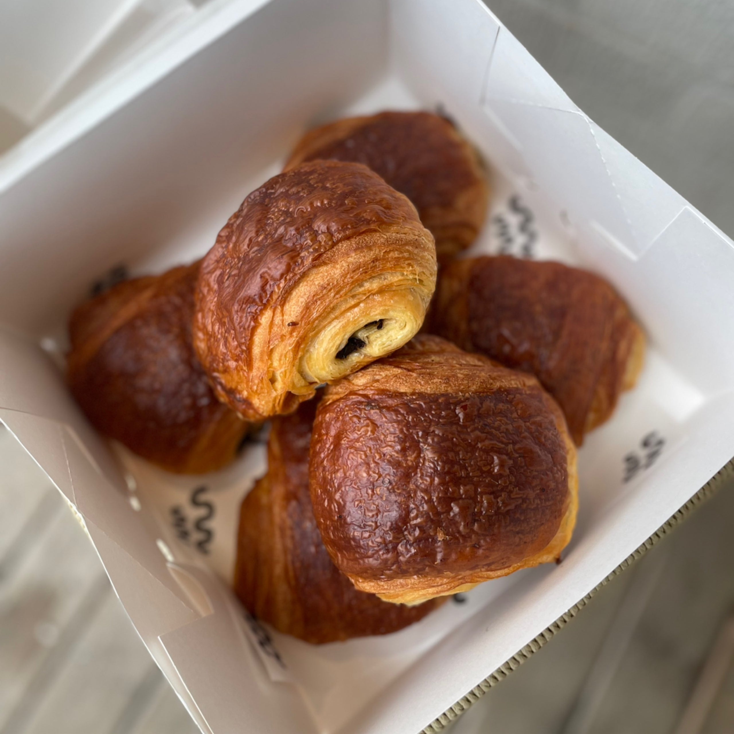 Pain au chocolat (six-pack) | Slow Dough